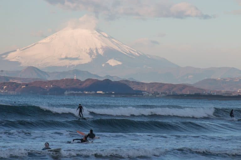 Surfing: Japan’s best kept secret. – A Day Of Zen