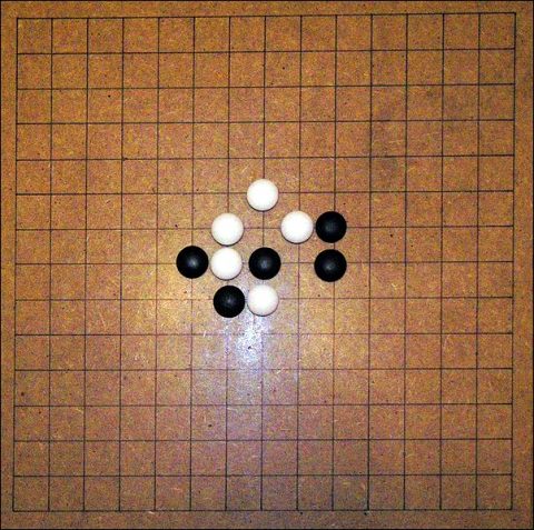 A Complete Guide To Traditional Japanese Board Games. - A Day Of Zen