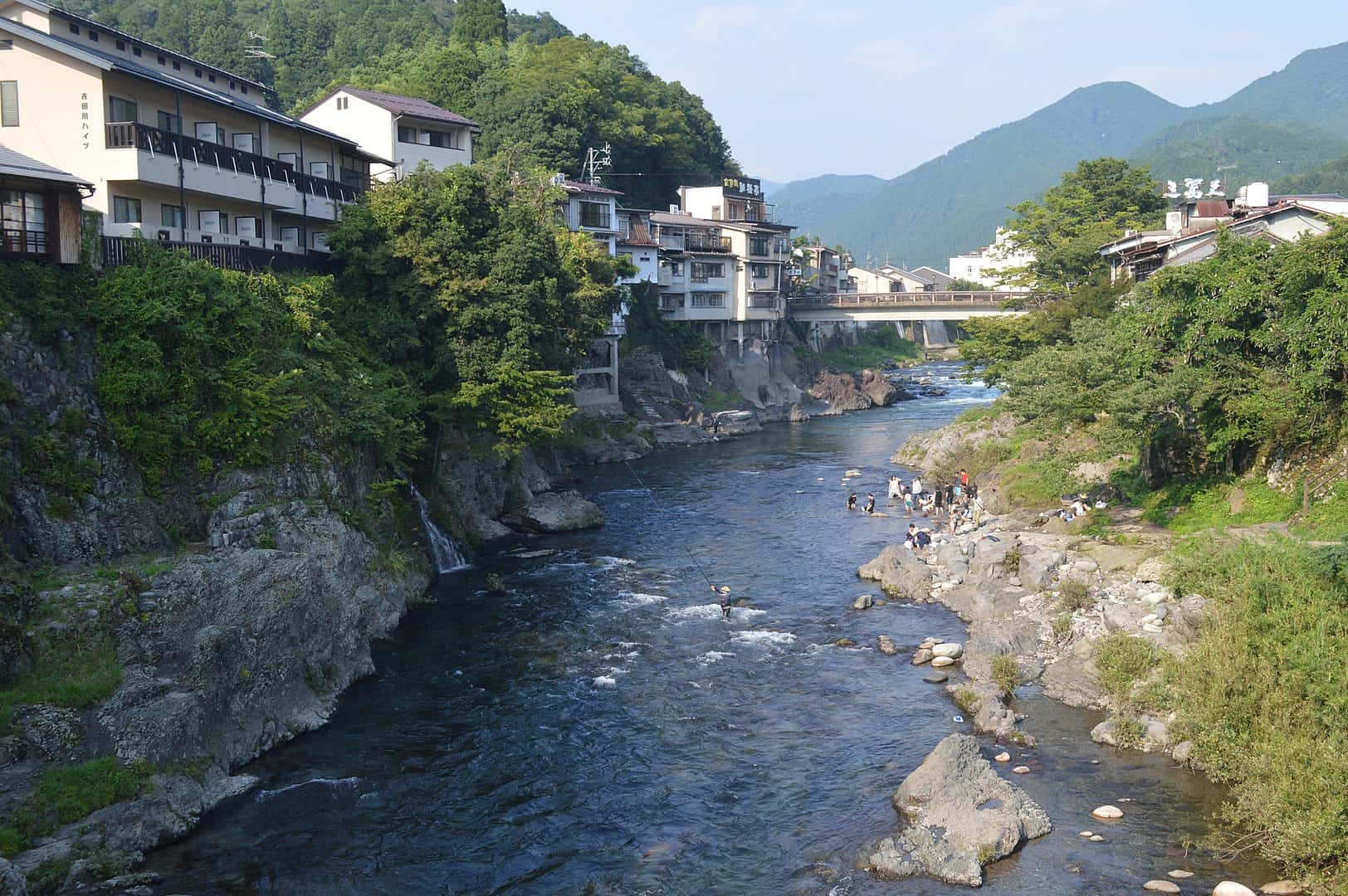Gujo Hachiman - A Guide to the Water City. - A Day Of Zen
