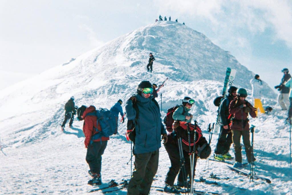 8 Best Japanese Ski Brands - A Day Of Zen